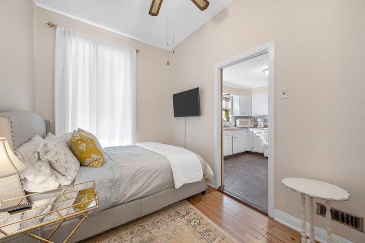 Charming Home On The Hill - Saint-Louis, MO