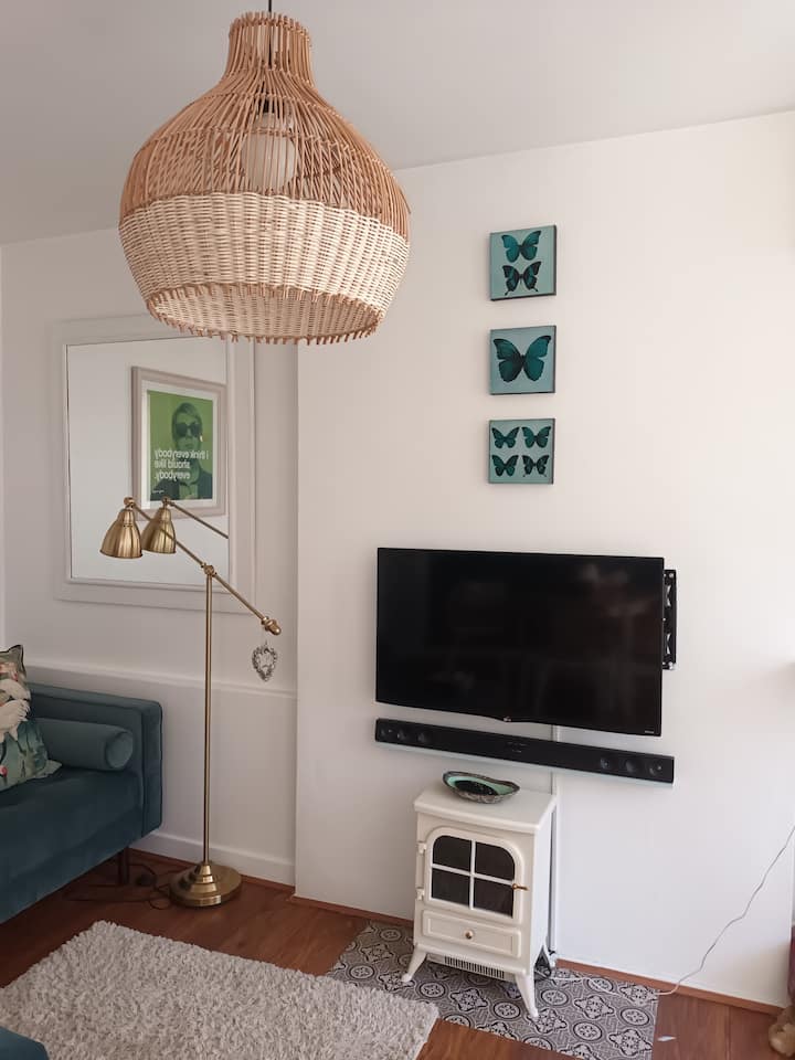 Secret Oasis - Monkstown - Dublin