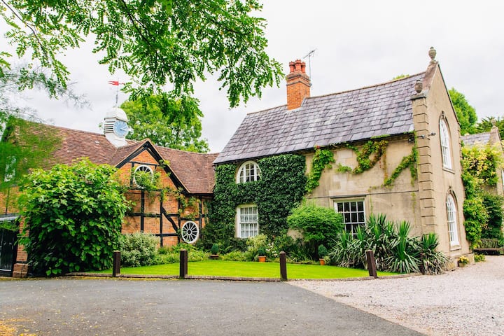 Old Rectory House - Bedrooms & Continental Bfast - Stratford-upon-Avon