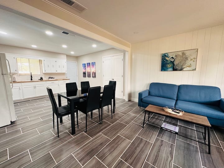Galaxy Voyage-4bedroom/1 Bath! - Louisiana Downs