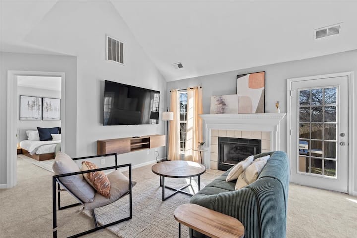 Quaint 4 Bed Kannapolis Home - Concord, NC