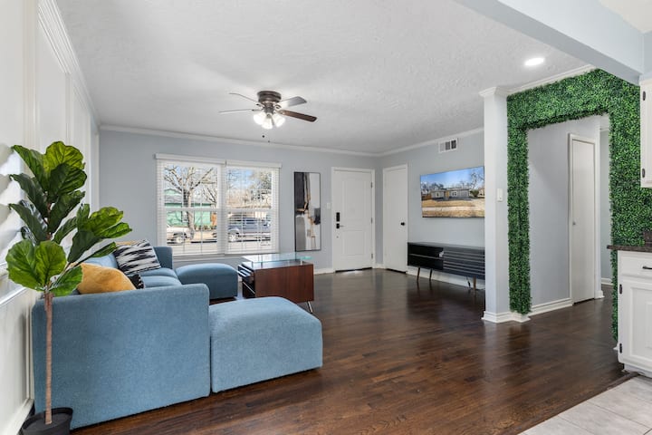 Close To Downtown Dallas - 3br Modern Home - Garland, TX