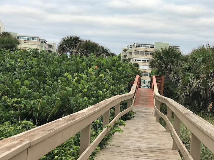 Beach Condo Paradise: 
Relax In This 90-day Rental - Cocoa Beach, FL
