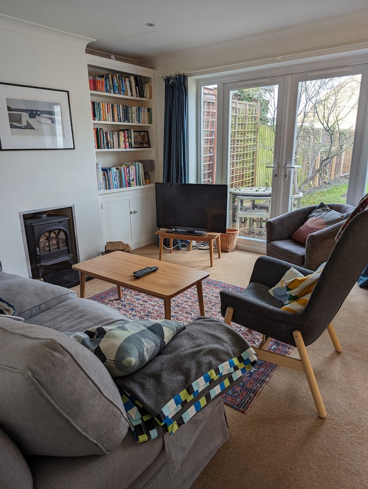 House In Cheltenham - Cheltenham