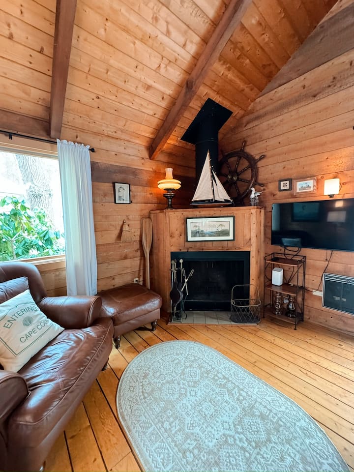 Cozy Pondside Cottage, Wellfleet, 5 Min To Beaches - Mayo Beach, Wellfleet
