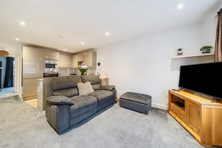 1 Bedroom Flat In Basingstoke, Close To Town. - Basingstoke