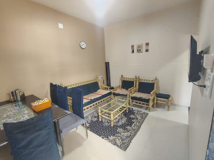 A Small Cozy House For Your Stay - Vadodara