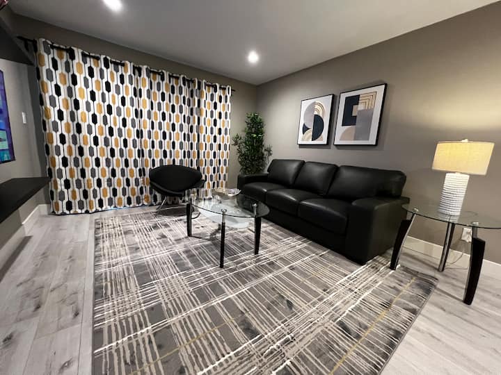 Laguna Suite 2b/1b Near Strip - Paradise, NV