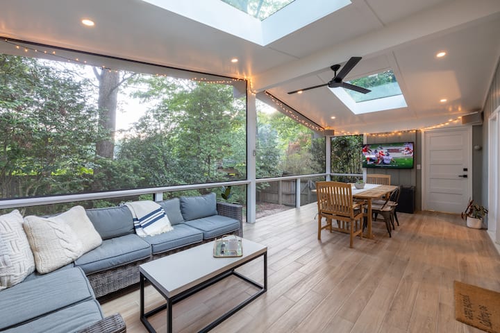 Screen Porch & Fenced In Yard - 케리