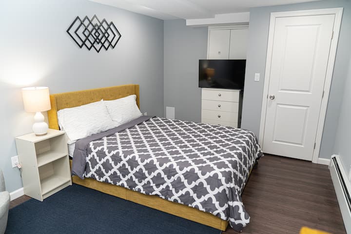 Cozy & Quiet 1-b - Studio Unit-lower Ground Flr - Newark, NJ