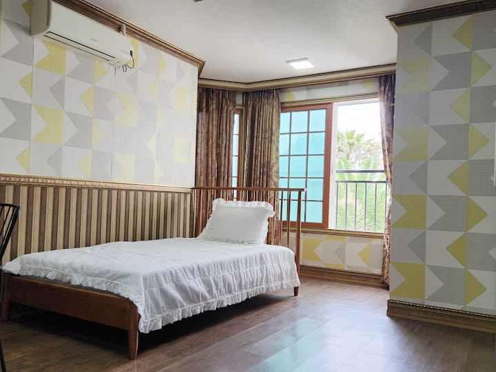 이호리조트, 원룸/이호테우해변 근처 집처럼 편안한 숙소 - Jeju-si