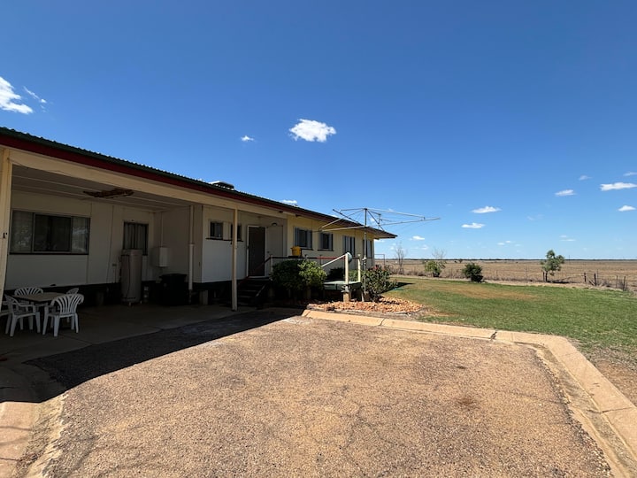 House On Longreach Station Road - Longreach