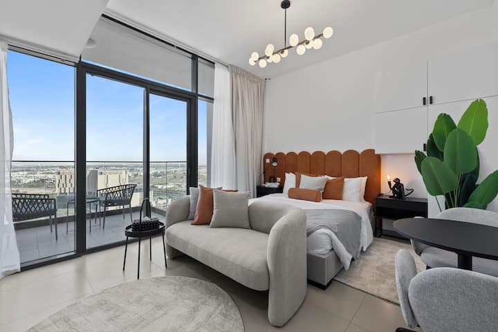 Luxury Studio Space - Dubai