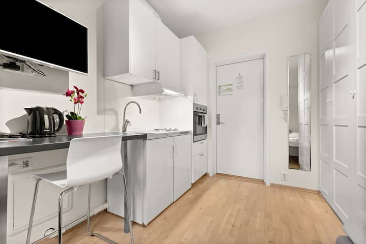 Fashionable * Central * King Bed - Oslo