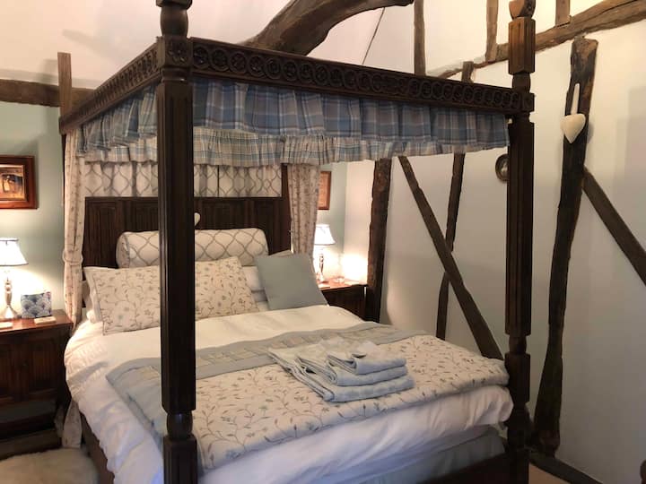 The Old Bakery Cottage - Colchester
