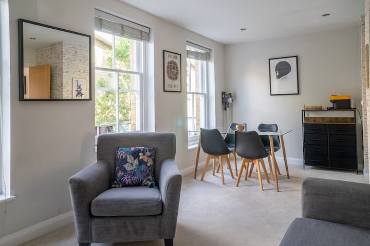 East End Charm | 2 Bed | Wifi | Shoreditch - 倫敦市