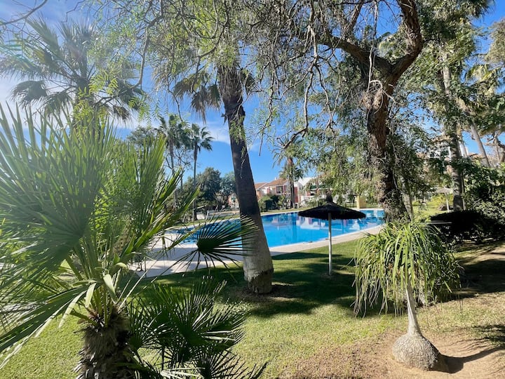 Bajo Con Patio Privado En Urb. Con Piscina - Novo Sancti Petri