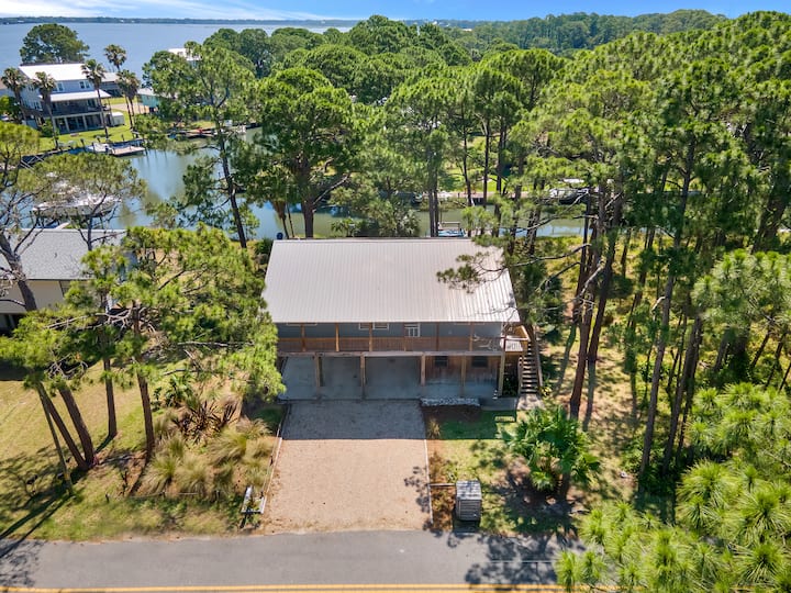 Happy Hours, Canalfront, No Pets - Alligator Point, FL