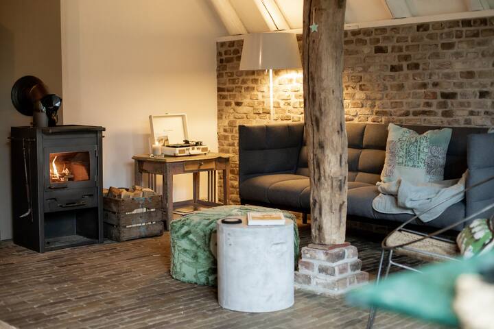 Suite In Old Sheepfold, Fireplace, 3 Km From Water - Tiel