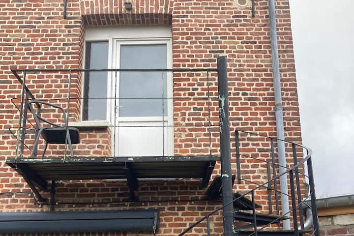 Espace Cosy
Stade Mauroy à 6 Kms - Lesquin