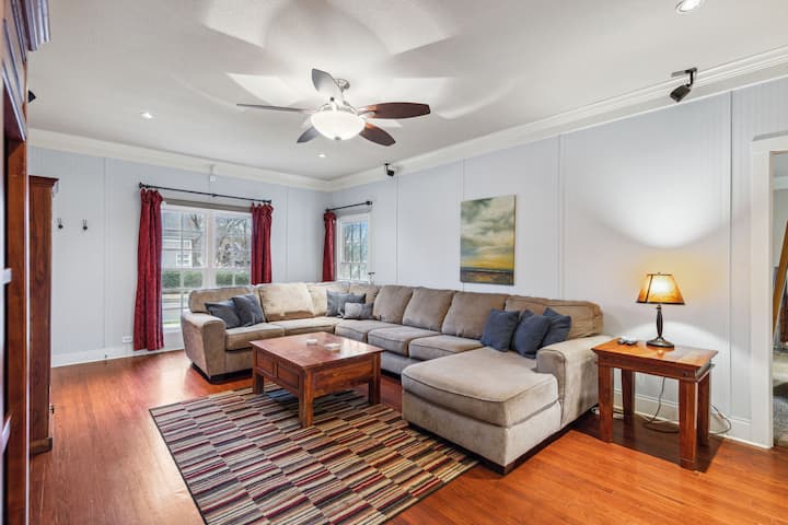 Charming & Warm Cottage In Mckinney! - Fairview, TX