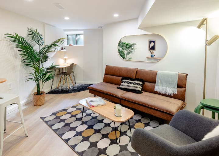 Bloordale Basement, Cozy And Clean - Toronto, ON