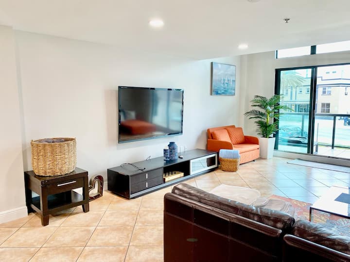Casablanca Th15 Miami Beach - Miami Beach, FL