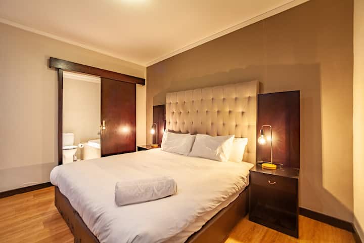 Always Power Luxurious One Bedroom Apartment - 開普敦