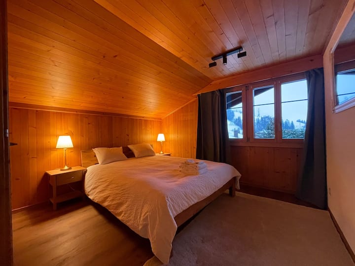 Stunning Chalet In Feutersoey - Lauenen