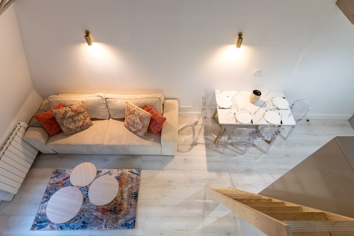 Suite Cathédrale Haut De Gamme + Parking - ibis budget Rouen Nord Isneauville