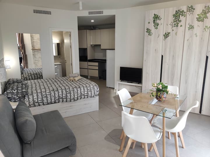 New Studio - Free Parking - Málaga