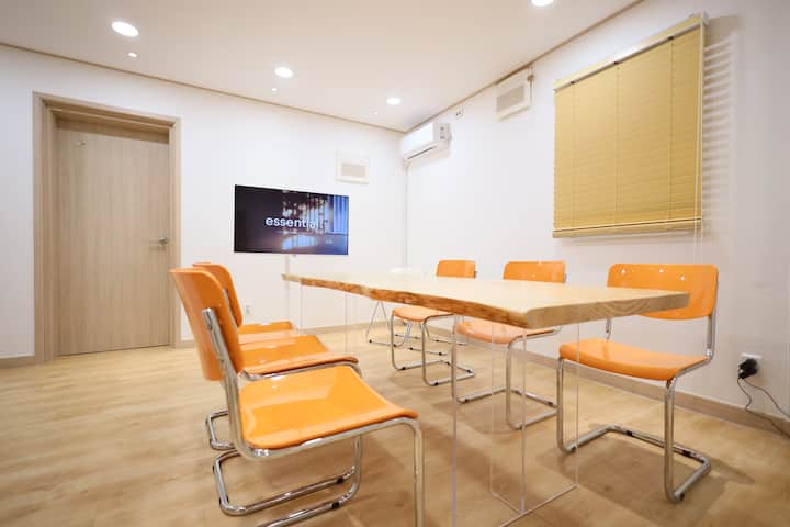 충정로역 1분거리, 조용하고 깨끗한 투룸, 최대 8인수용가능 - Seoul