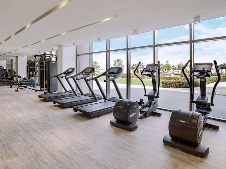 2br With Sea View & Terrace - Dubai