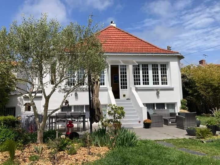 L'aube, Maison De Famille - Préfailles
