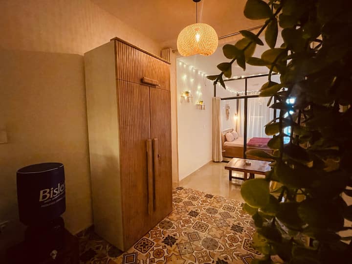 Boho Nest: Cosy 3 Bedroom Home - New Delhi