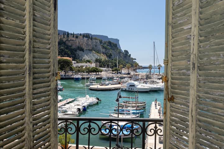 Mistral, Suite De Charme En Duplex - Cassis