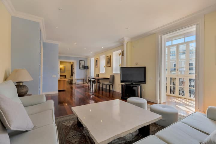 Comfortable Flat 10 Minutes From Paseo De Gracia - Barcellona
