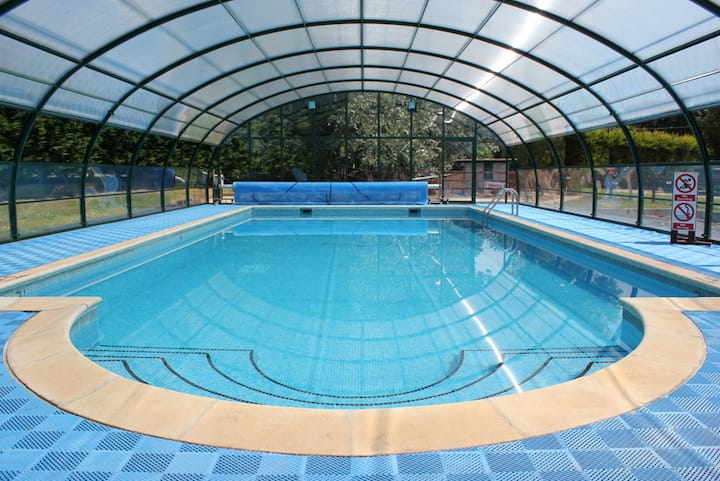 Indoor Pool & Bar And Play Area - Newquay