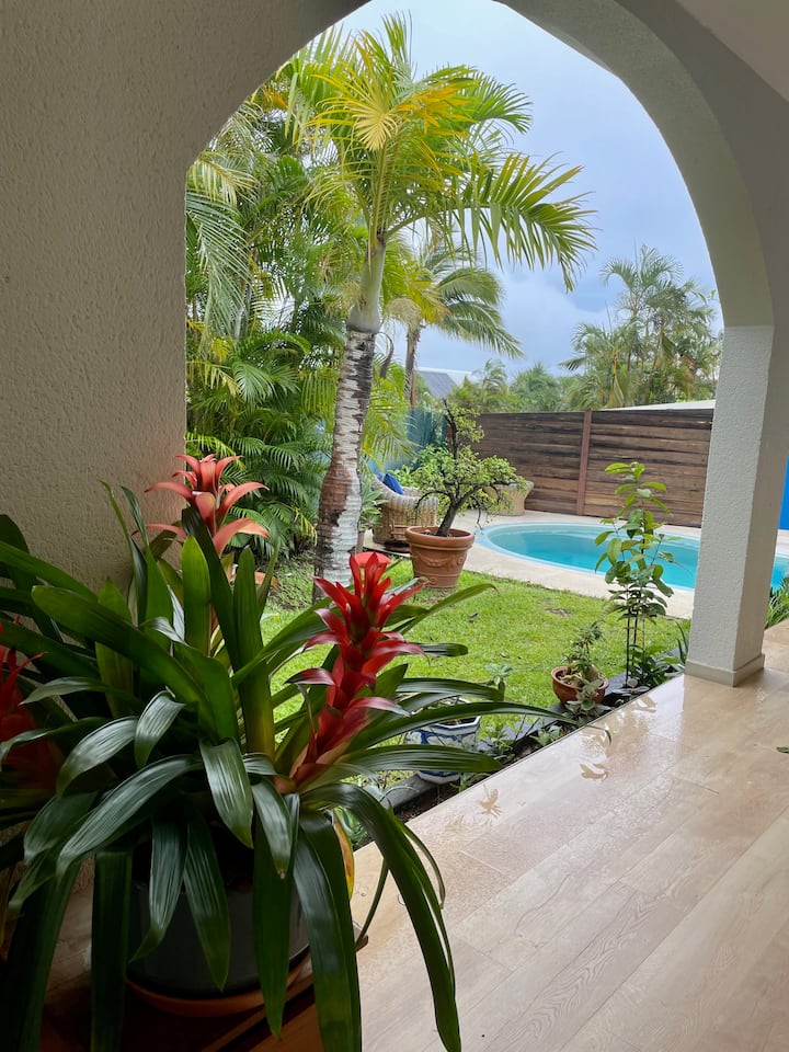 Luxueuse Villa - Jardin - Piscine - Jacuzzi - Saint-Gilles, Réunion