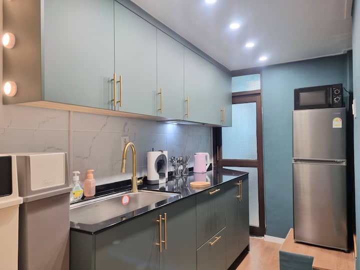 | 큰 가족 독채 | 프로젝터| 3br | 1bath | 짐보관 | 주차 |1층 | - Seoul