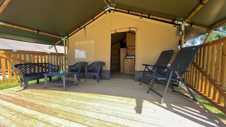Camping De Boomgaard - Tente Safari 4p Sanitaires - Maaseik