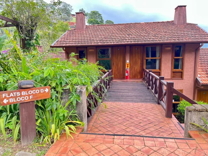 Flat Duplex No Condomínio Quinta Do Lago - Petrópolis