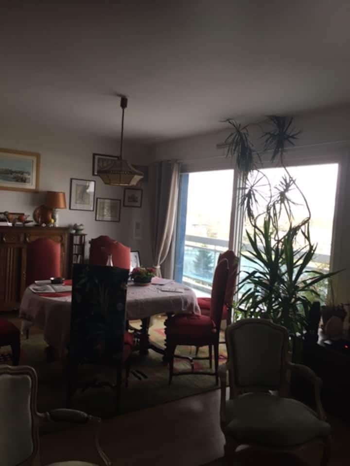 Vaste Appartement Grand Confort - Châteauroux