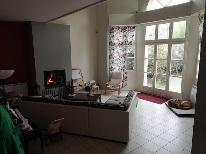 Grande Maison 5 Chambres, 3 Sdb, Jacuzzi, 10 Pers - Noisy-le-Grand