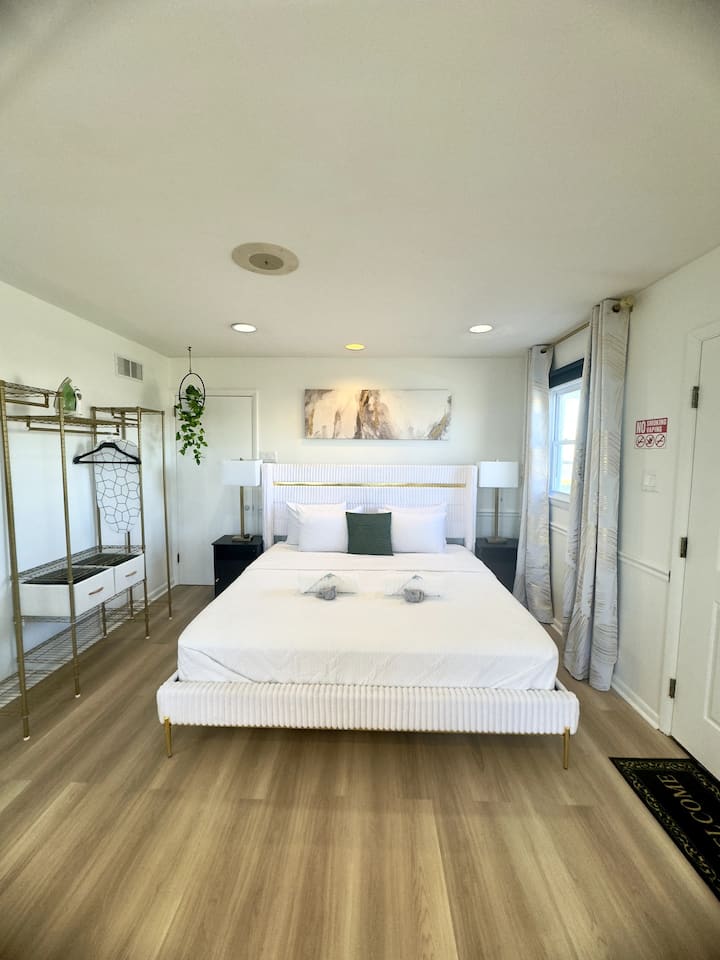2 Br King/queen/coffee/wifi/kitchenette/livingroom - Dover, DE