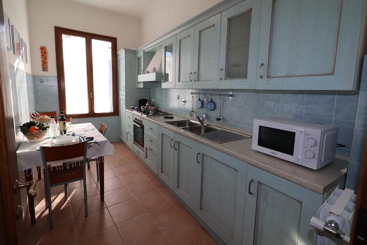 Bright & Cozy 2 Bedrooms Apartment- Casa Giuliana - Florence