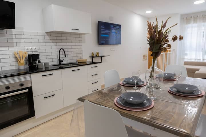 Cozy Apartment Close To The Santa Barbara Castle - San Juan Playa