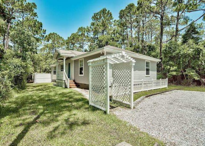 30a Private Cottage! Pool/beach Access/golf Cart! - Seagrove Beach, FL