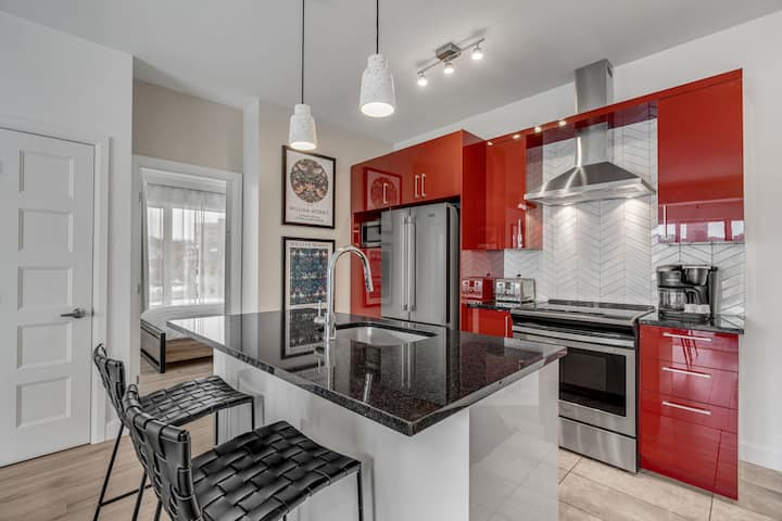 Initial | Gallery | Qc+parking - Québec