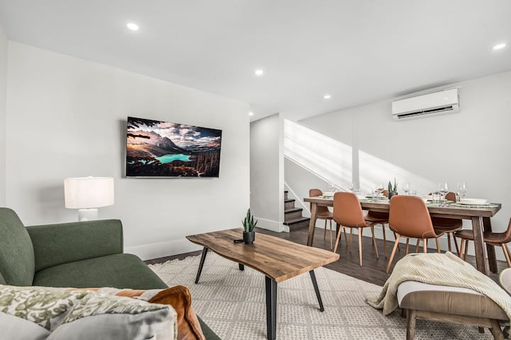 World Cup Sleeps 6 + Ago +Ttc + Trinity Bellwoods - Toronto